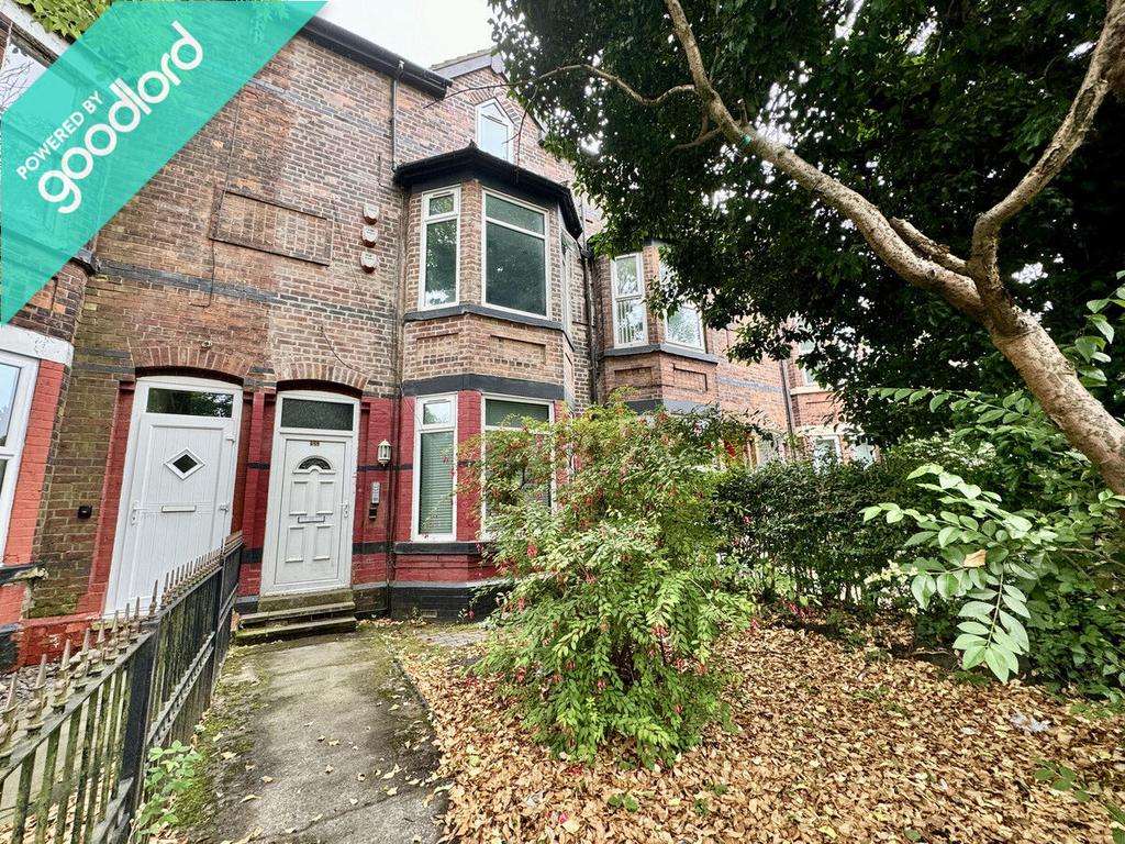 Liverpool Road, Eccles, M30 7BY 2 bed flat - £775 pcm (£179 pw)
