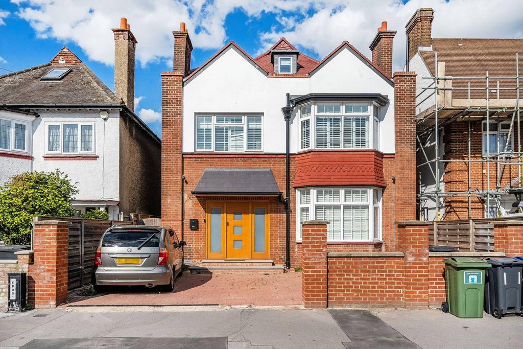 Norbury Avenue, Norbury, London, SW16 4 bed house - £850,000