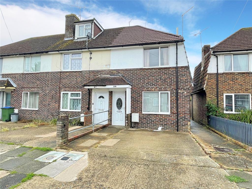 Conbar Avenue, Rustington... 2 bed end of terrace house - £250,000