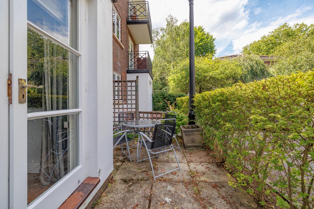 Brompton Park Crescent, London 1 bed flat to rent - £2,000 pcm (£462 pw)