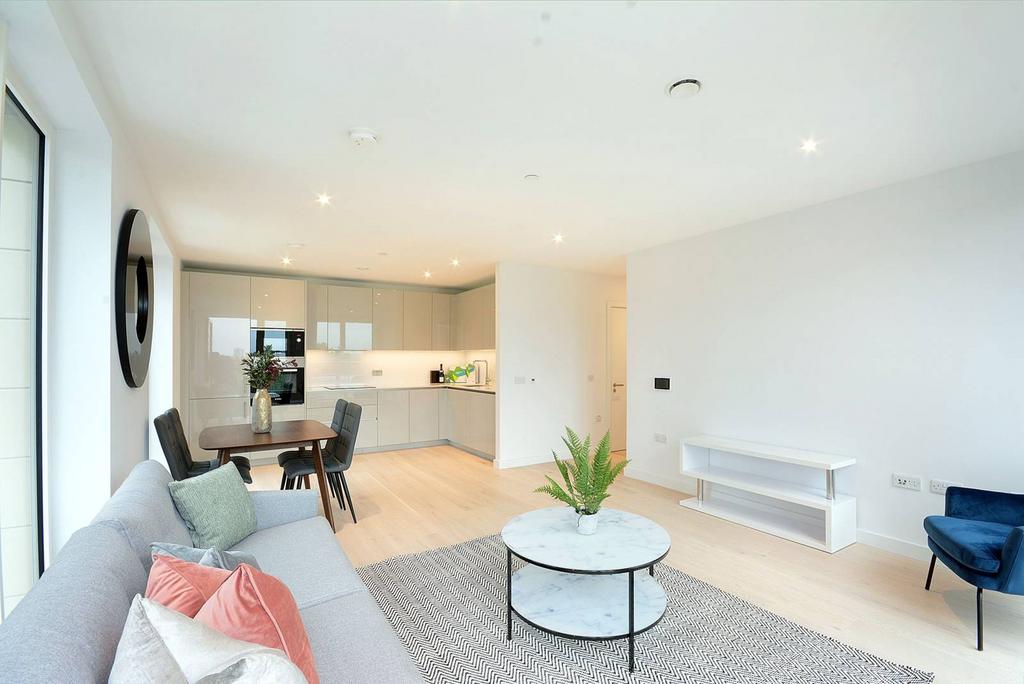 Heygate Street, Elephant and Castle... 2 bed flat - £4,000 pcm (£923 pw)