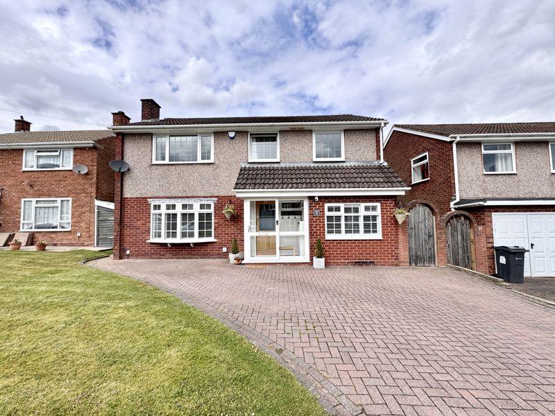Grosvenor Close, Four Oaks, Sutton... 4 bed detached house - £550,000