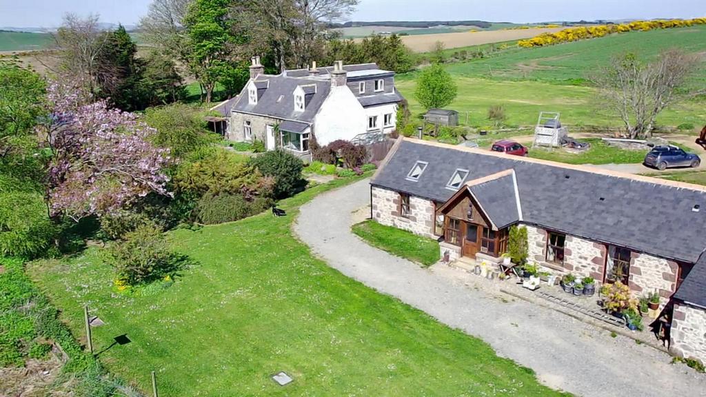 FYVIE AB53 5 bed bungalow for sale - £475,000