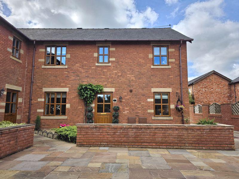 Carr Lane, Preston PR4 4 bed mews - £385,000