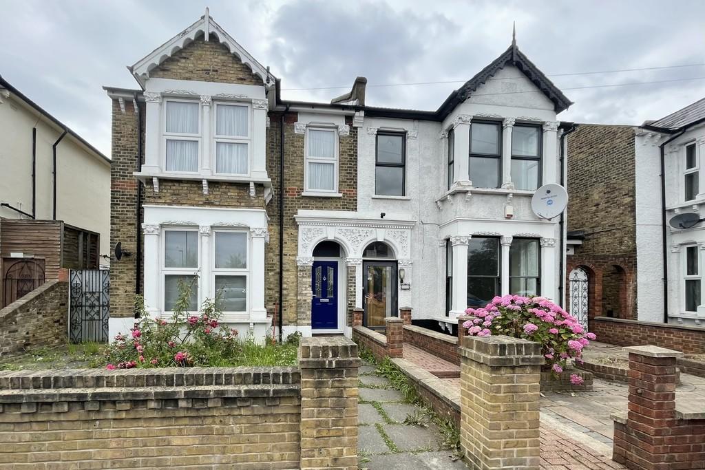 Birchanger Road, South Norwood 5 bed semi-detached house for sale - £ ...
