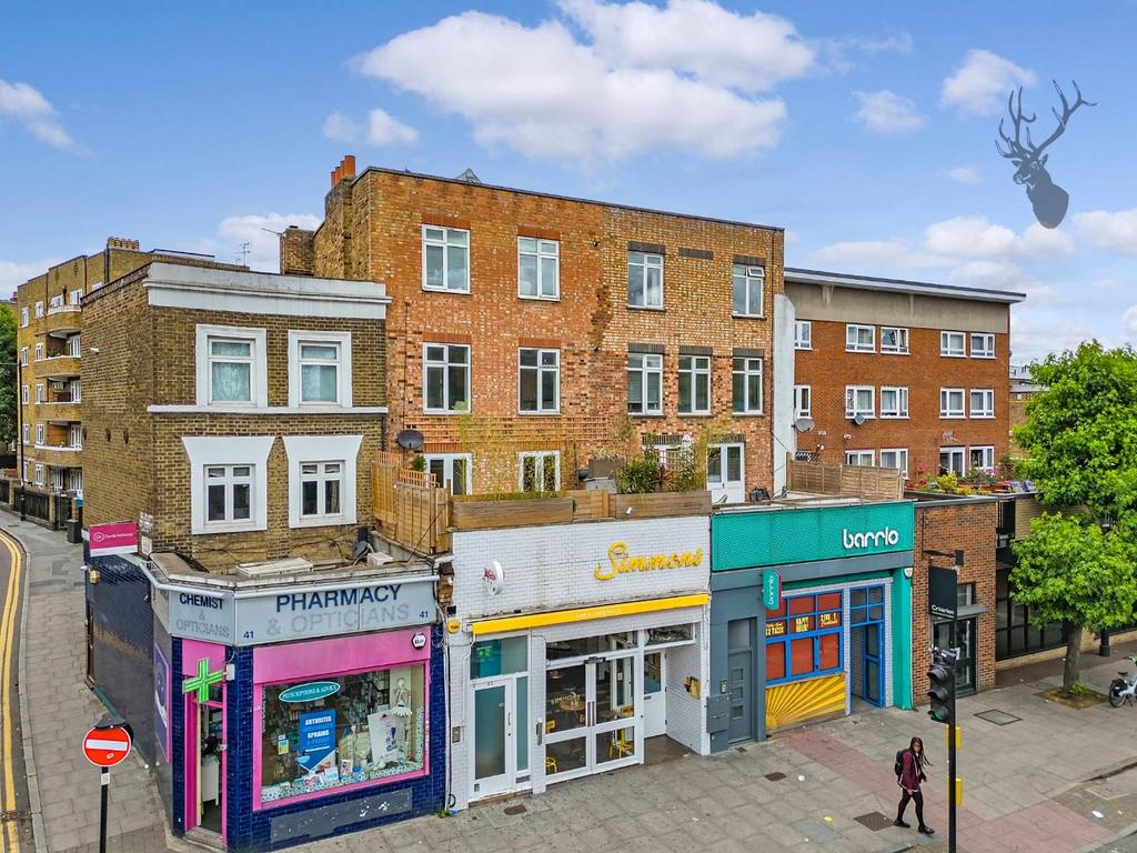Essex Road, Islington 2 bed apartment - £2,800 pcm (£646 pw)