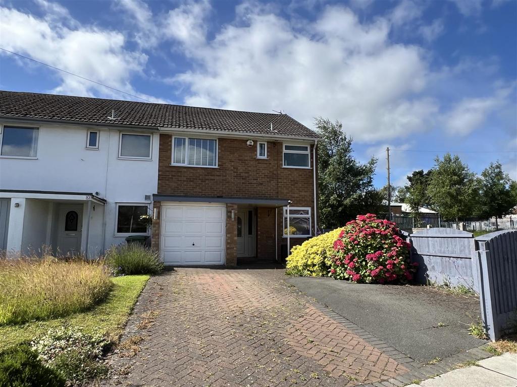 Sparks Lane, Thingwall, Wirral 3 bed end of terrace house - £220,000
