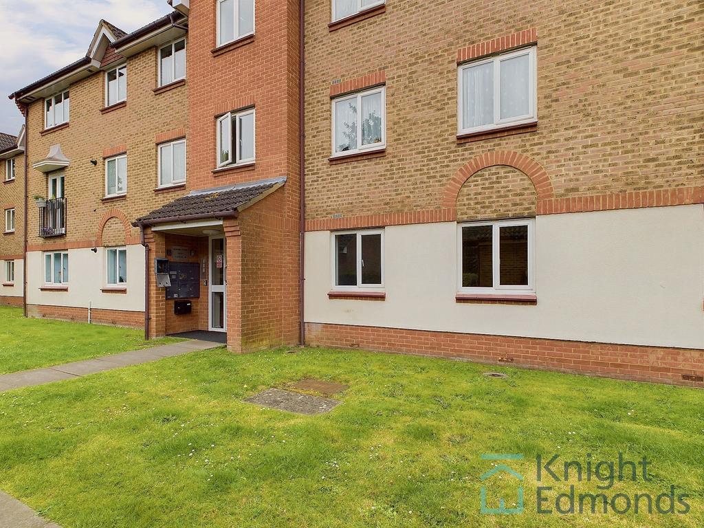 Bodiam Court, Maidstone, ME16 2 bed apartment - £1,200 pcm (£277 pw)