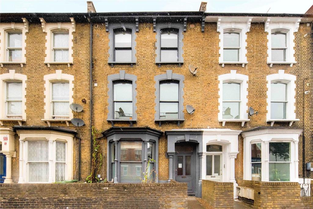 Graham Road, Central Hackney, London, E8 3 bed terraced house - £775,000