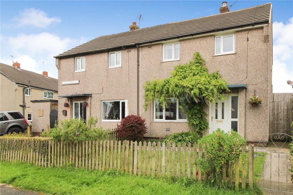 Kenilworth Drive, Earby... 2 bed semi-detached house - £155,000