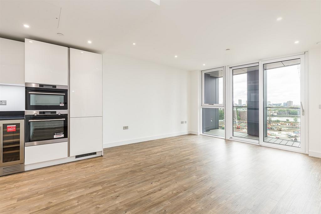 Gladwin Tower, Wandsworth Rd, SW8 2 bed apartment - £4,333 pcm (£1,000 pw)