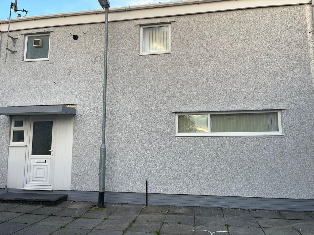 Hallcroft Skelmersdale Wn8 3 Bed Terraced House To Rent £800 Pcm £