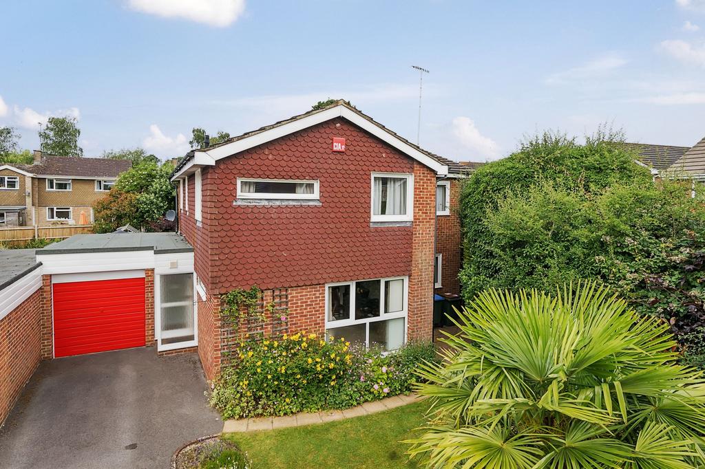 Broomfield Drive, Billingshurst, RH14 4 bed detached house for sale - £ ...