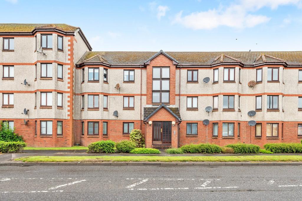 Dundee Court, Carron, Falkirk, FK2 2 bed apartment - £92,000