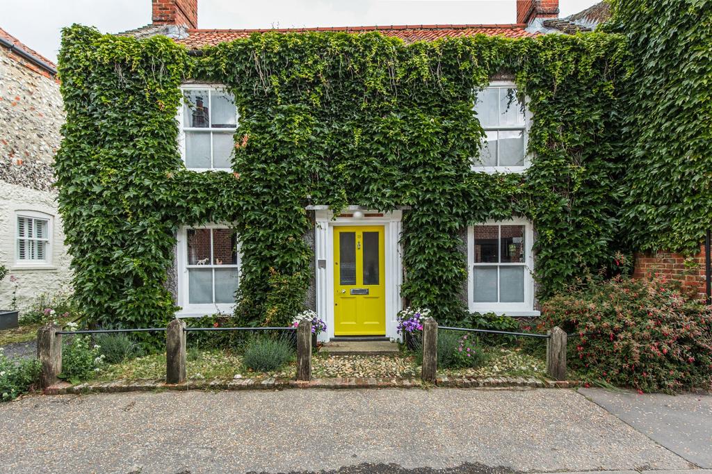 Front Street, Burnham Market, PE31 3 bed townhouse for sale - £795,000