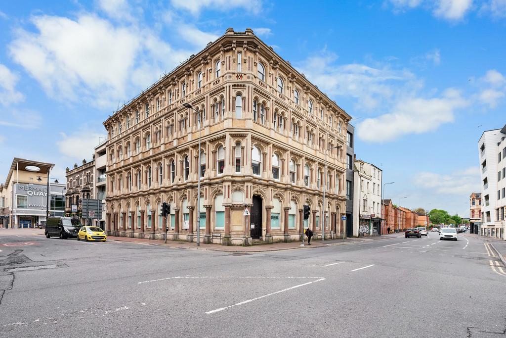 The Bank, Bute Street, Cardiff 2 bed apartment - £1,800 pcm (£415 pw)