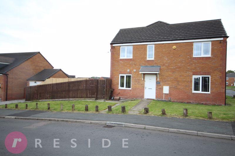 Hill Top Drive, Rochdale OL11 3 bed semi-detached house - £200,000