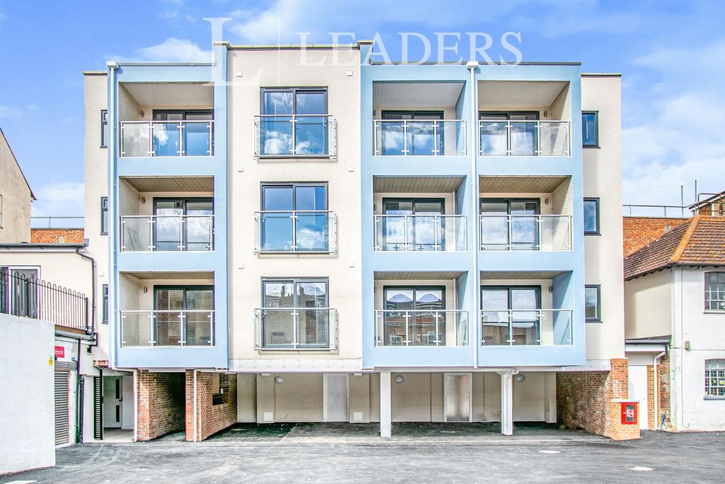 Lagland Street, Poole, BH15 1 bed apartment - £925 pcm (£213 pw)
