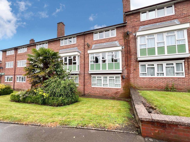 Mill Street, Leek, ST13 8HA. 2 bed apartment for sale - £90,000