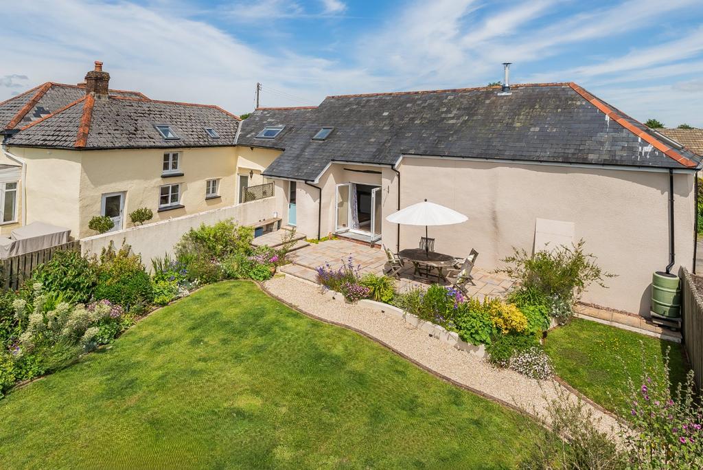 Roachill, South Molton, Devon, EX36 3 bed semi-detached house - £330,000