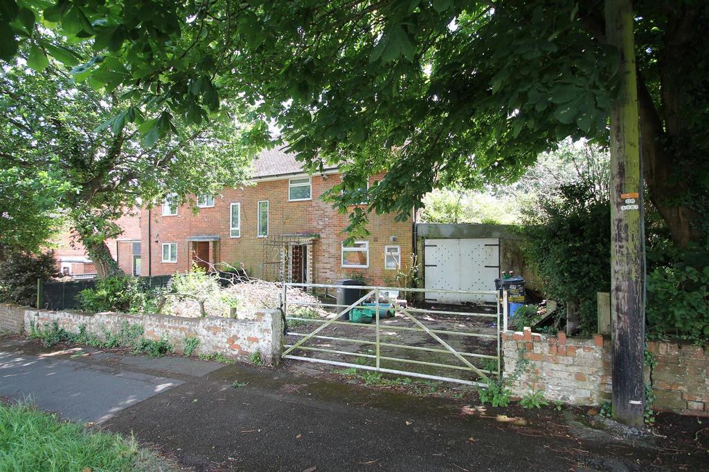 Montgomery Avenue, Bournemouth BH11 4 bed semi-detached house for sale ...