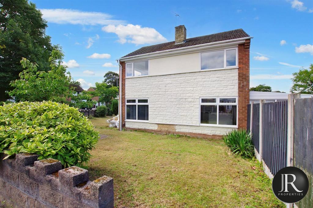 Lodge Road, Rugeley WS15 3 bed detached house - £239,950