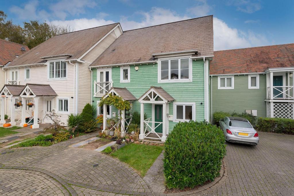 Crossfield Walk, Holborough Lakes... 2 bed terraced house - £1,500 pcm ...