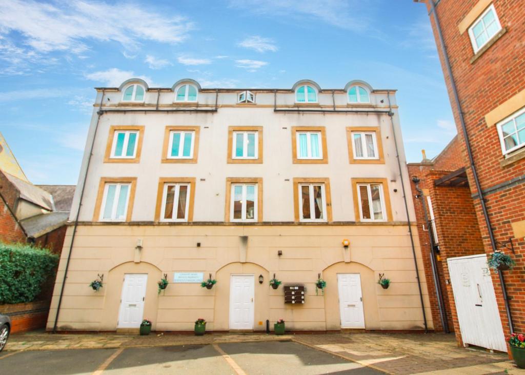 Chantry Mews, Morpeth 2 bed flat - £160,000