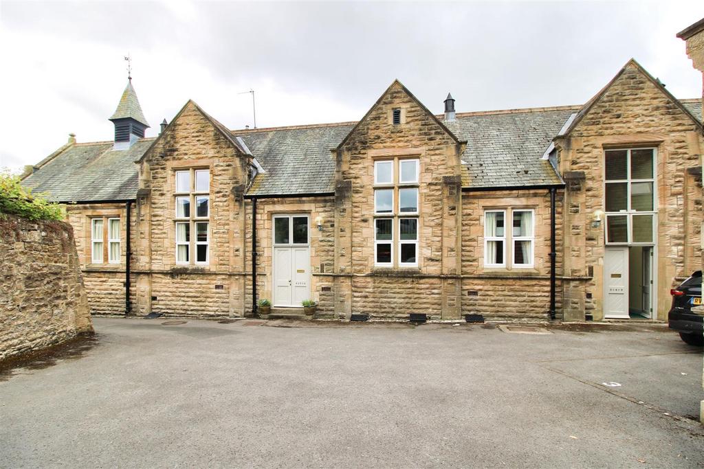 St Marys Close, Barnard Castle DL12 2 bed apartment - £695 pcm (£160 pw)