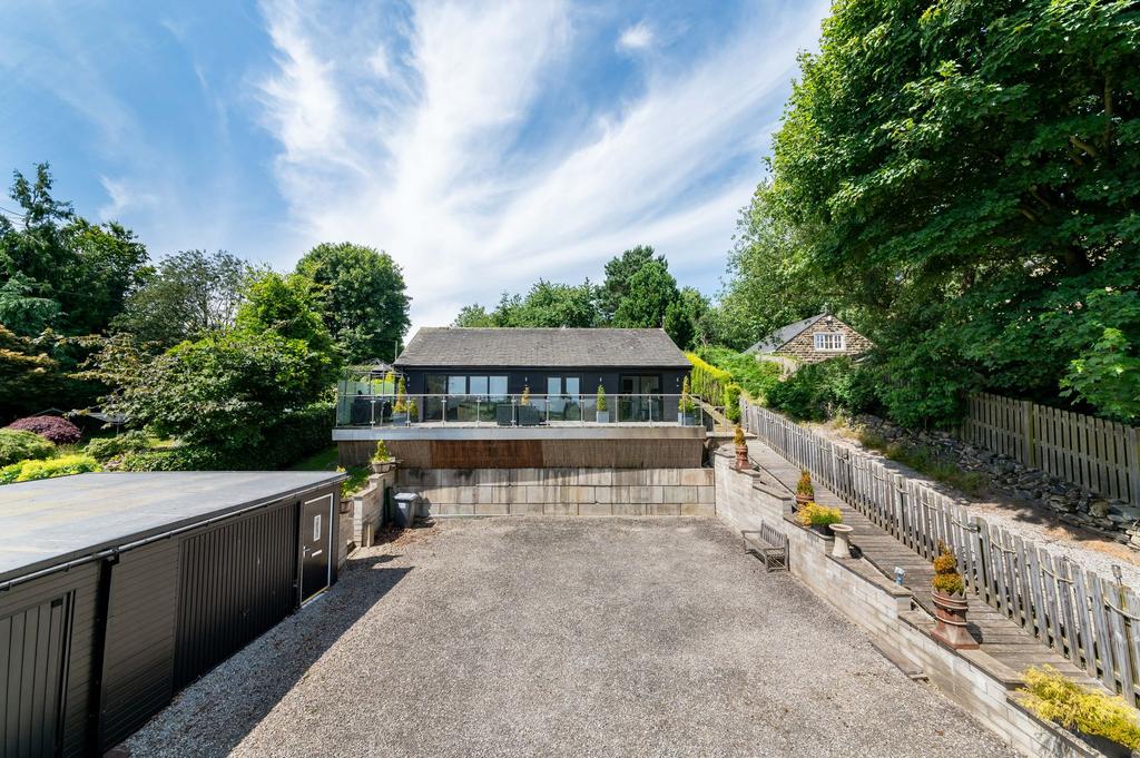 Warren Lane, Staincross, S75 2 bed detached bungalow for sale - £425,000