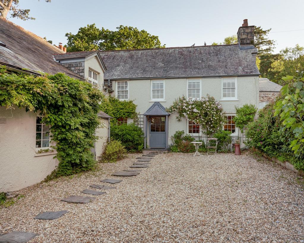 Blunts Lane, Derriford, Plymouth 6 bed detached house for sale - £1,250,000