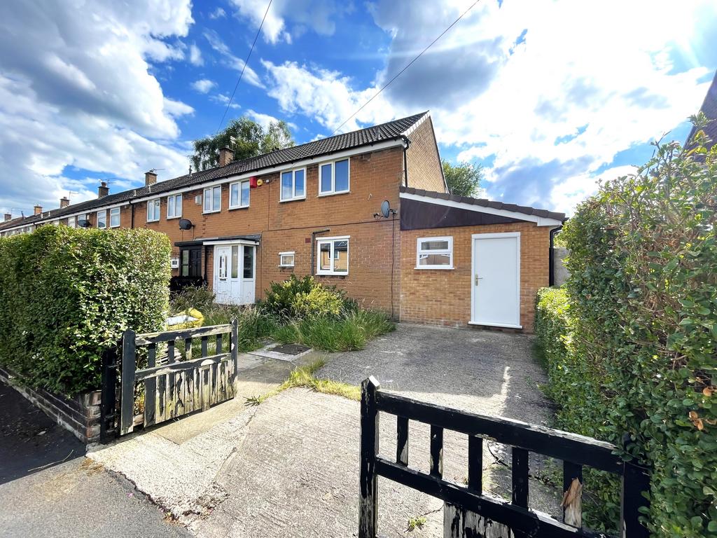 Westmorland Drive, Brinnington 3 bed end of terrace house - £195,000