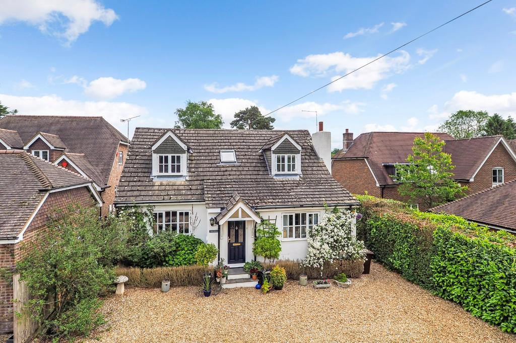 Lymington Bottom Road, Medstead... 4 bed detached house - £685,000