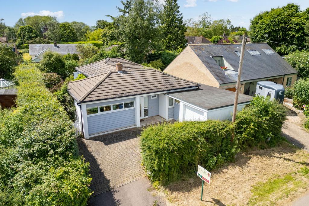Hines Lane, Comberton, CB23 4 bed detached bungalow for sale - £600,000