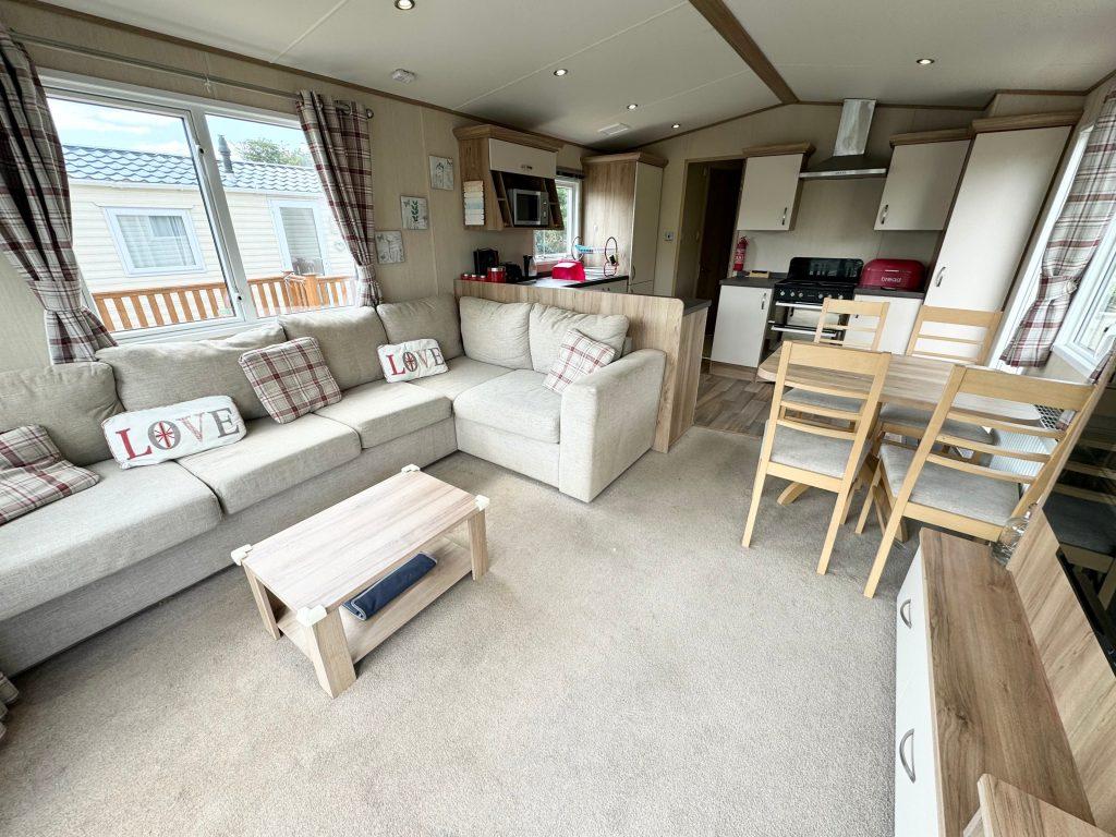 Solent Breezes Holiday Park 3 bed static caravan - £54,995