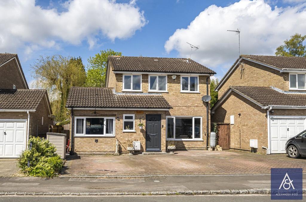 Roman Way, Brackley NN13 4 bed detached house for sale - £390,000