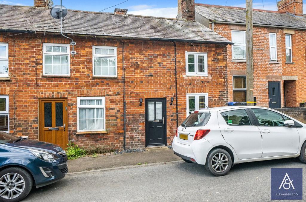Manor Road, Brackley NN13 1 bed semi-detached house - £165,000