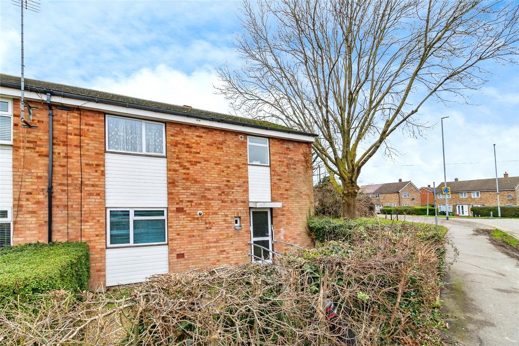 Brentwood Close, Dunstable LU5 4 bed end of terrace house - £290,000