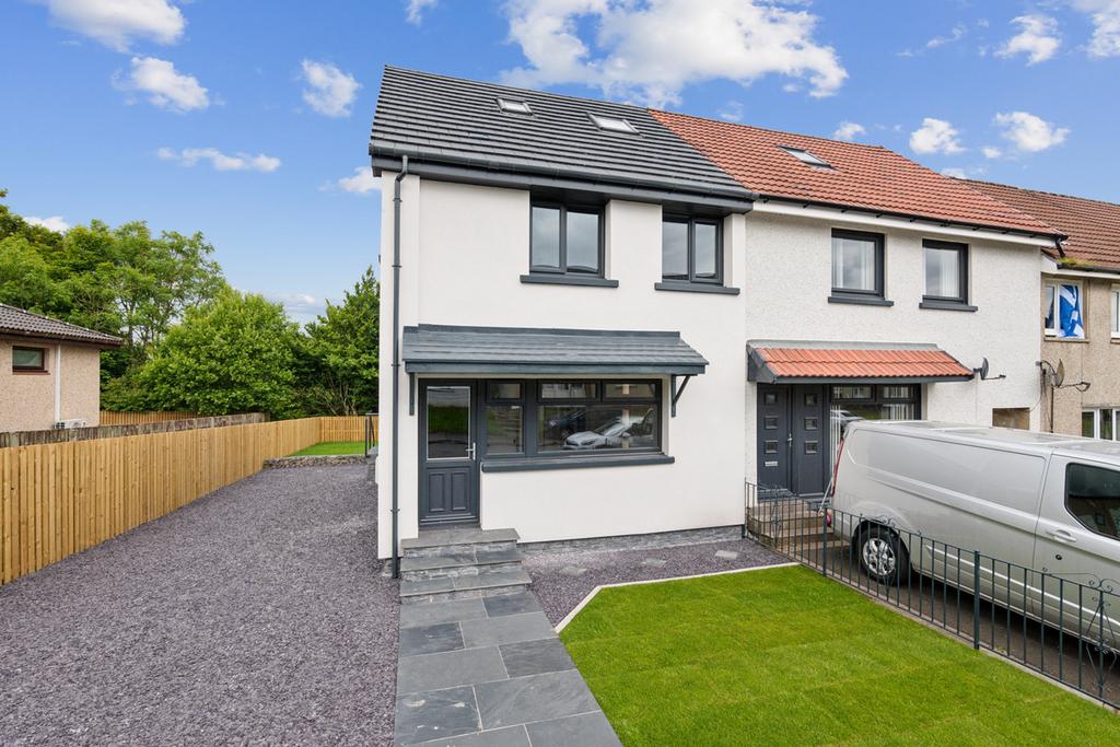 Castle Wynd, Hamilton, ML3 3 bed villa - £180,000