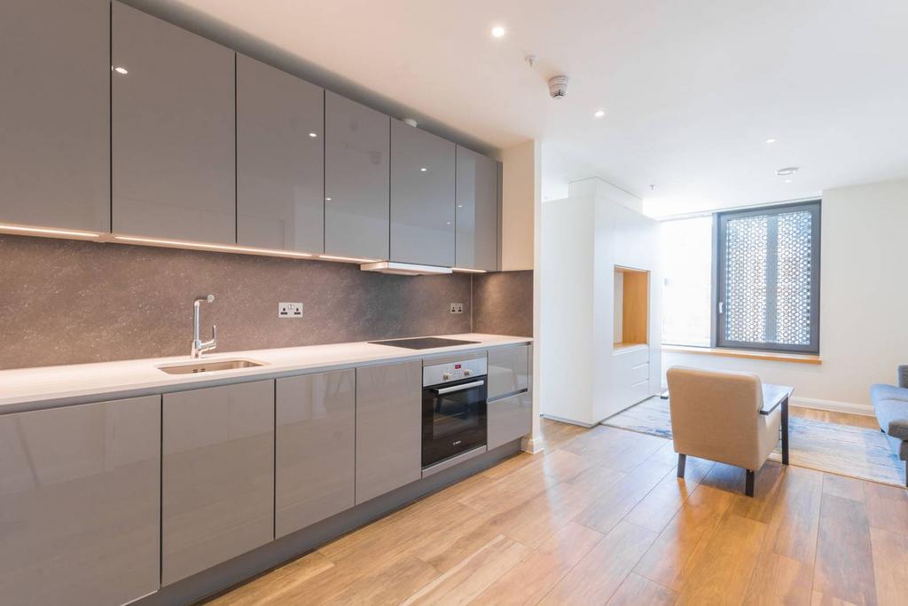 Vantage Point, Archway, London, N19 Studio - £2,300 pcm (£531 pw)