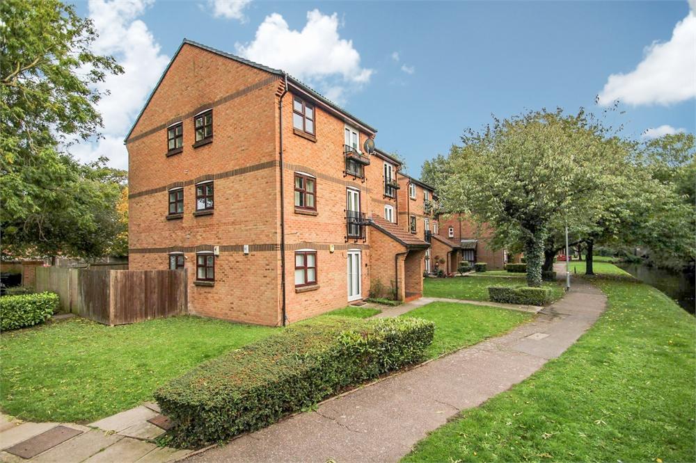 Merrivale Mews, Tavistock Road, West... 1 bed apartment - £1,300 pcm (£ ...