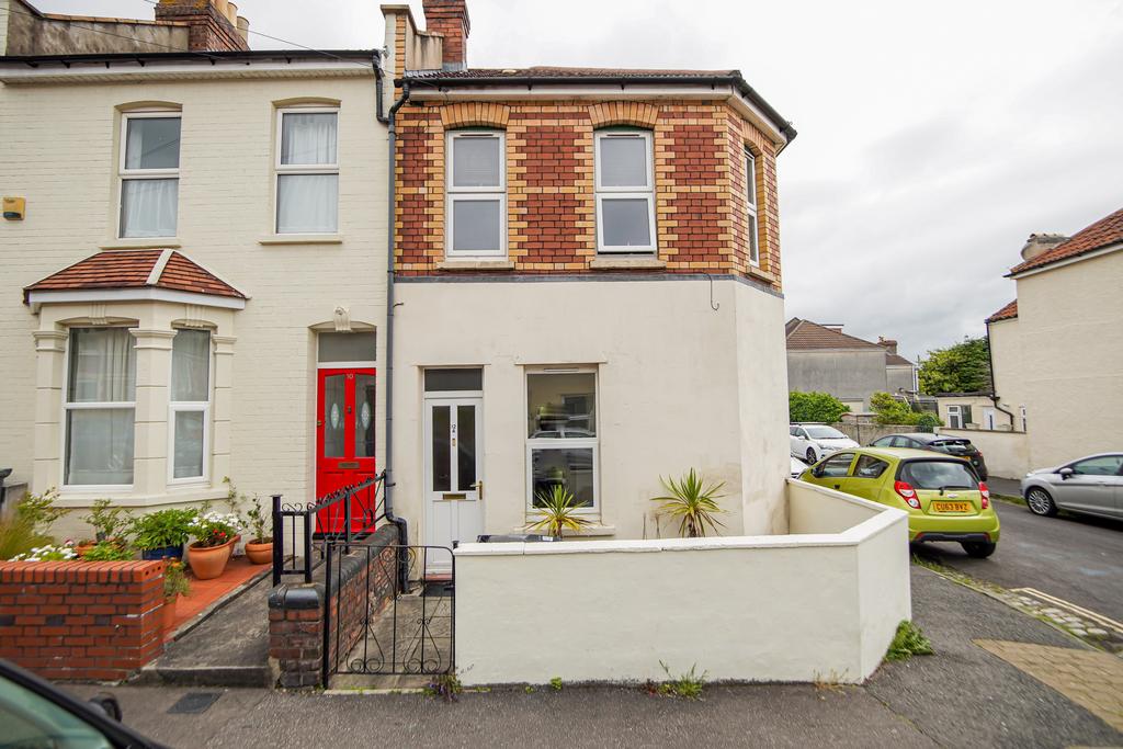 Horfield, Bristol BS7 2 bed flat - £1,300 pcm (£300 pw)