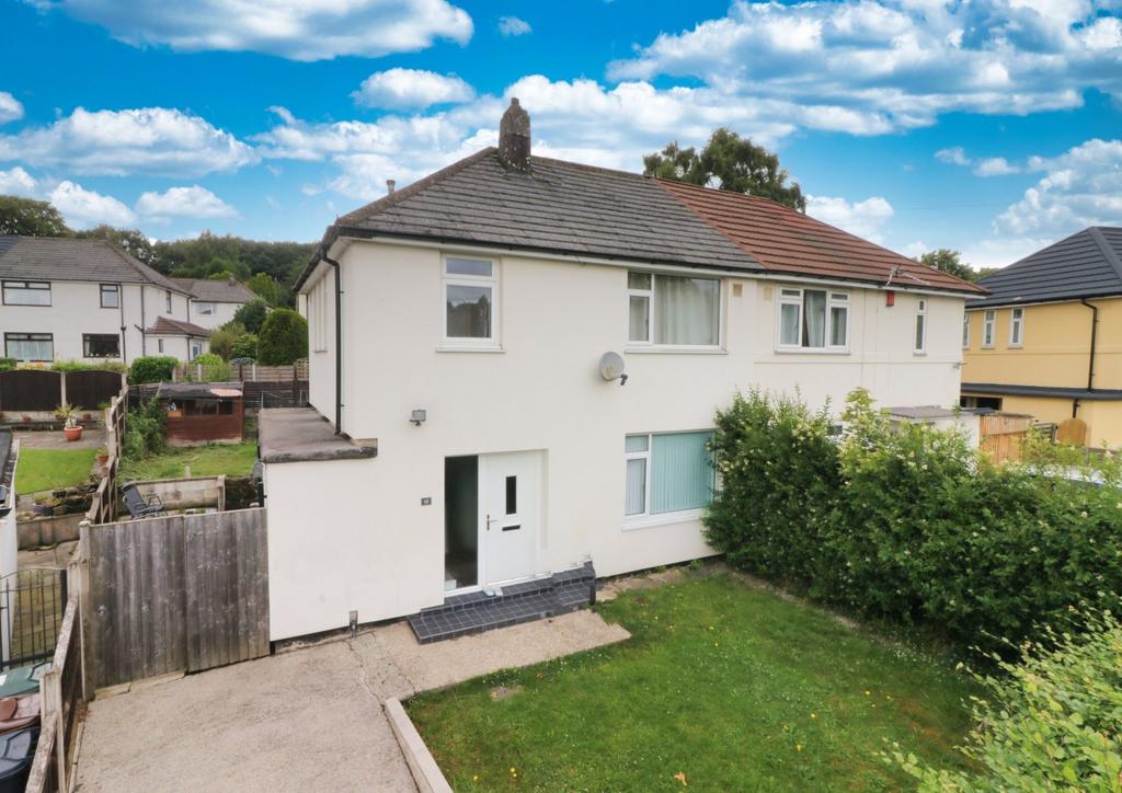 Iveson Crescent, Leeds, West... 2 bed semi-detached house - £200,000