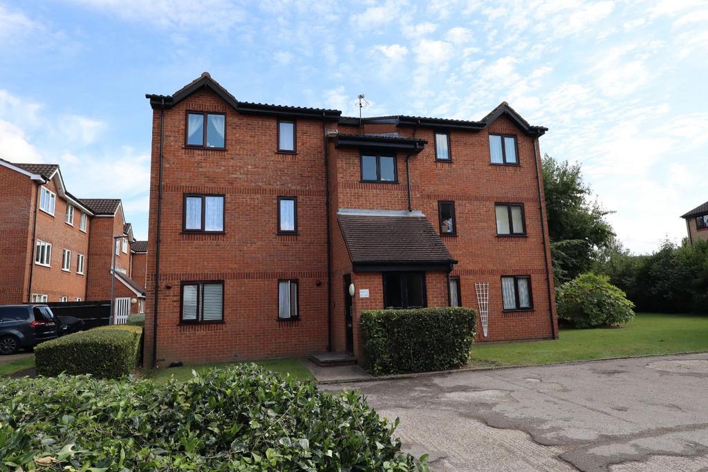 Courtlands Close, Watford WD24 2 bed apartment for sale - £230,000