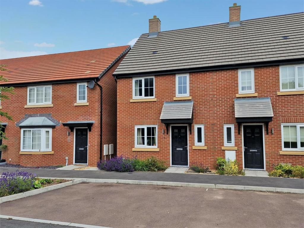 Bluebell Drive, Highnam. 3 bed end of terrace house - £1,350 pcm (£312 pw)