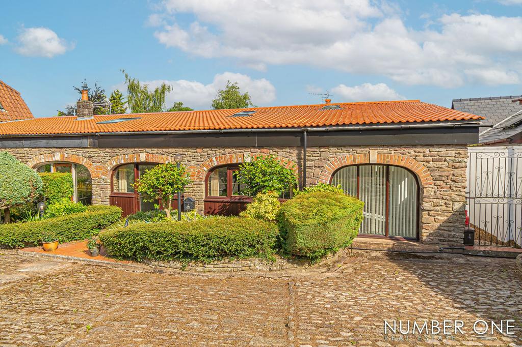 Bulmore Road, Caerleon, NP18 2 bed end of terrace house for sale - £350,000
