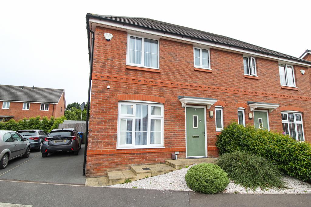 Newhaven Road, Brinnington 3 bed semi-detached house - £265,000