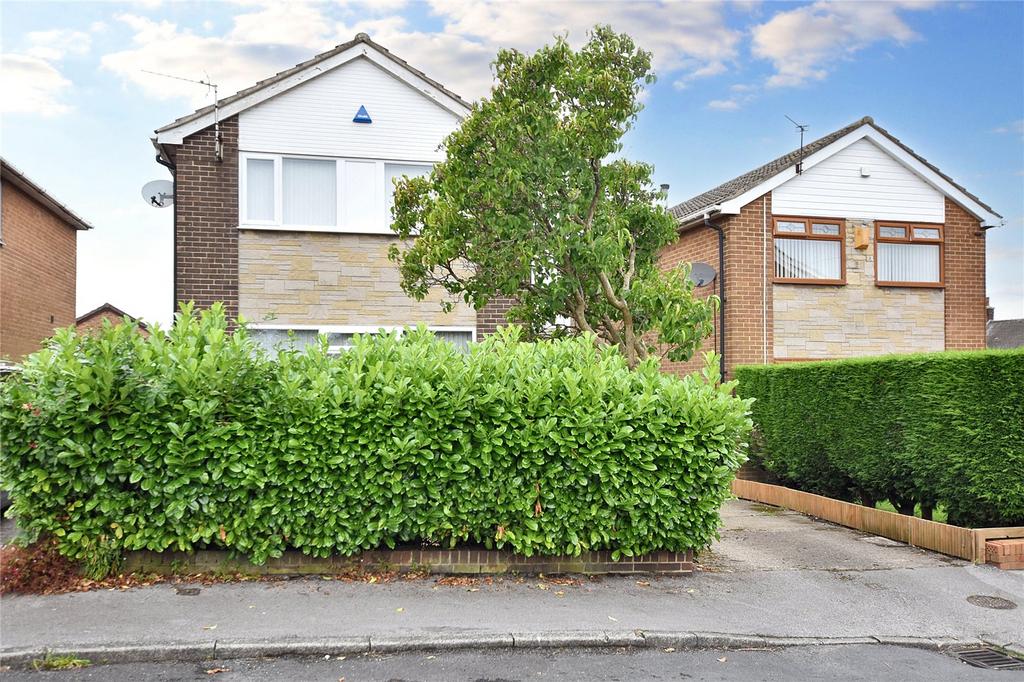 Scatcherd Grove, Morley, Leeds, West... 3 bed detached house - £274,995