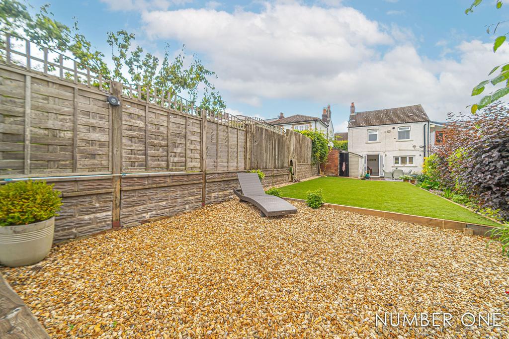 Bethesda Place, Rogerstone, NP10 3 bed semi-detached house - £325,000
