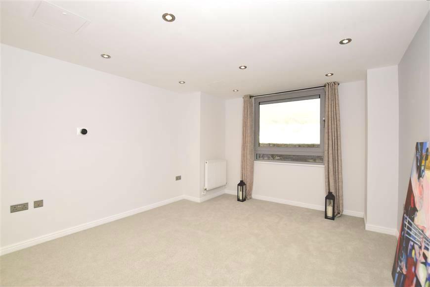 Throwley Way Sutton SM1 1 bed flat - £1,200 pcm (£277 pw)